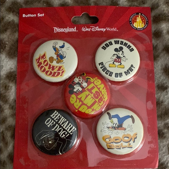 Disney | Toys | Vintage Disney Button Set With Classic Characters ...